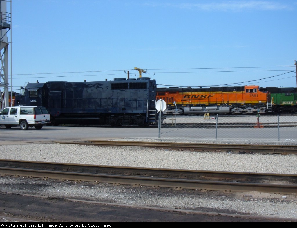 BNSF 7591 & LSRC 2003